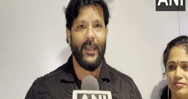Nitish Reddy's father "proud" after son's game-changing hundred, hopes ...
