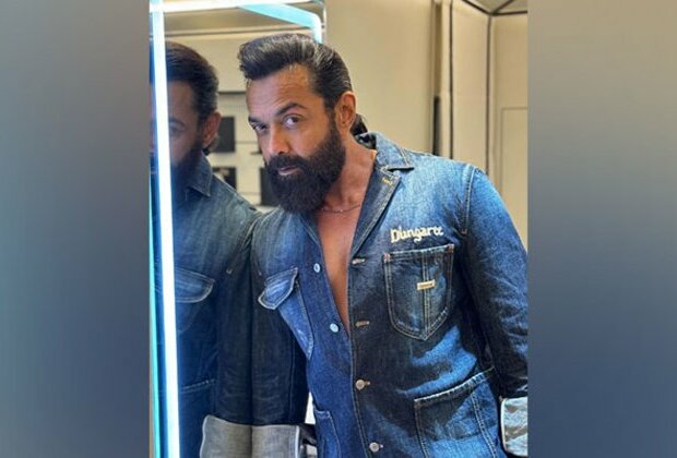 'Lagta hai main sapna dekh raha hun': Bobby Deol gets teary-eyed as ...