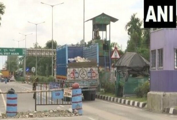 Trade from ICP Fulbari Indo-Bangladesh International border starts ...