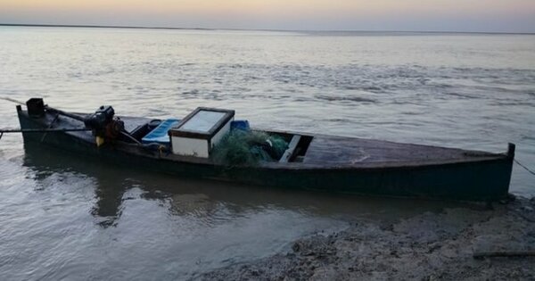 BSF seize Pakistani fishing boat in Bhuj