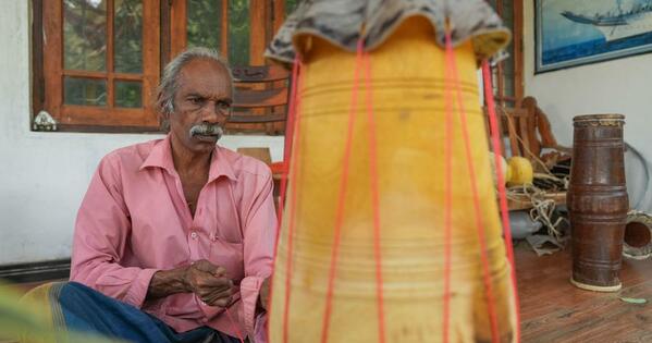 Asia Album: Traditional wooden drums made in Sri Lanka
